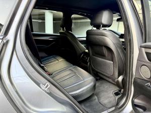 Grey BMW X5 2014 in Kaunas, with an engine capacity of 0.00 L and mileage of 242 thousand km for 17400 €, photo 11 on AUTOMOTO.COM.LV