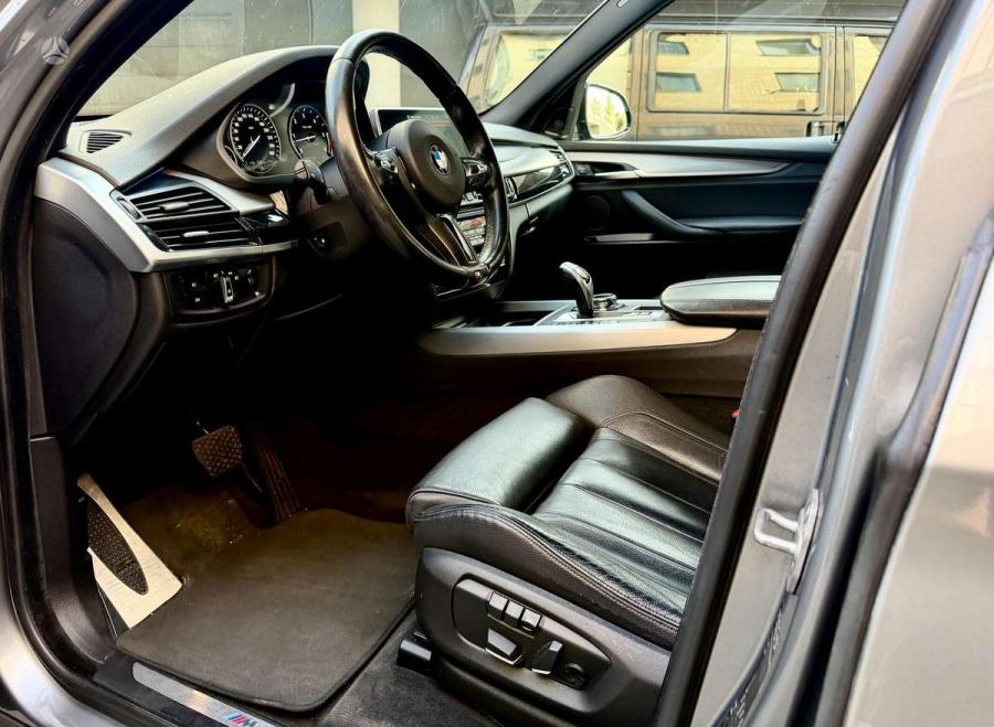Grey BMW X5 2014 in Kaunas, with an engine capacity of 0.00 L and mileage of 242 thousand km for 17400 €, photo 13 on AUTOMOTO.COM.LV