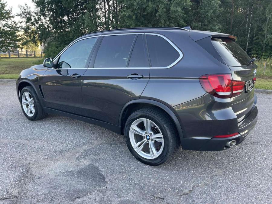 Pelēks BMW X5 2014 Kauņa, ar dzinēja tilpumu 2.99 L un nobraukumu 289 tūkst. km par 14250 €, foto 10 vietnē AUTOMOTO.COM.LV