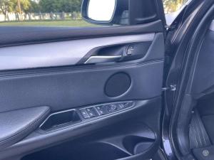 Pelēks BMW X5 2014 Kauņa, ar dzinēja tilpumu 2.99 L un nobraukumu 289 tūkst. km par 14250 €, foto 18 vietnē AUTOMOTO.COM.LV