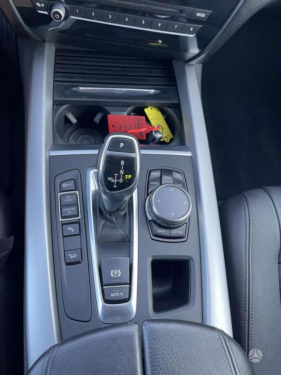 Pelēks BMW X5 2014 Kauņa, ar dzinēja tilpumu 2.99 L un nobraukumu 289 tūkst. km par 14250 €, foto 23 vietnē AUTOMOTO.COM.LV