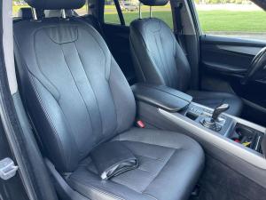 Pelēks BMW X5 2014 Kauņa, ar dzinēja tilpumu 2.99 L un nobraukumu 289 tūkst. km par 14250 €, foto 29 vietnē AUTOMOTO.COM.LV