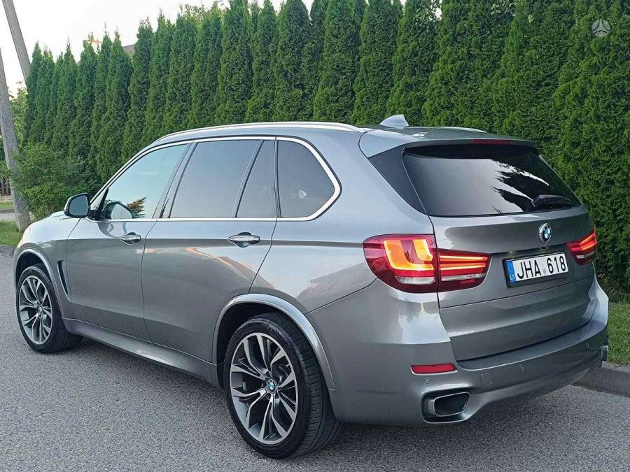Pelēks BMW X5 2014 Viļņa, ar dzinēja tilpumu 2.98 L un nobraukumu 186 tūkst. km par 14700 €, foto 4 vietnē AUTOMOTO.COM.LV
