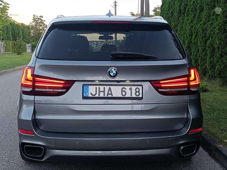 Pelēks BMW X5 2014 Viļņa, ar dzinēja tilpumu 2.98 L un nobraukumu 186 tūkst. km par 14700 €, foto 9 vietnē AUTOMOTO.COM.LV