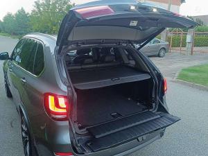 Pelēks BMW X5 2014 Viļņa, ar dzinēja tilpumu 2.98 L un nobraukumu 186 tūkst. km par 14700 €, foto 23 vietnē AUTOMOTO.COM.LV