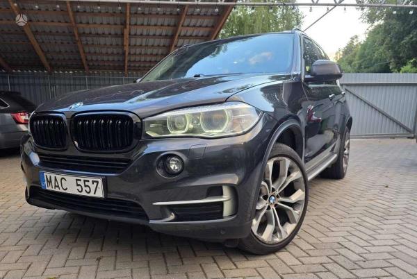 Grey BMW X5 2014 in Kaisiadorys, with an engine capacity of 2.00 L and mileage of 354 thousand km for 12950 €, photo 1 on AUTOMOTO.COM.LV
