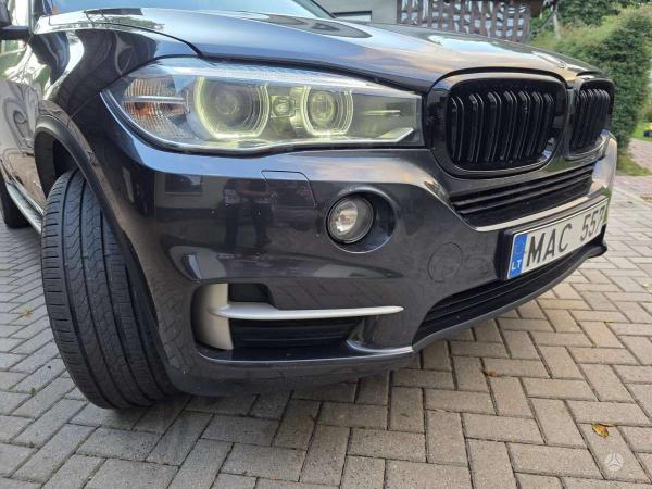 Grey BMW X5 2014 in Kaisiadorys, with an engine capacity of 2.00 L and mileage of 354 thousand km for 12950 €, photo 3 on AUTOMOTO.COM.LV