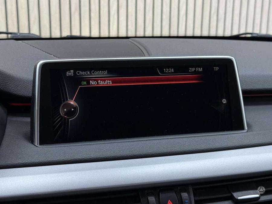 Pelēks BMW X5 2014 Marijampole, ar dzinēja tilpumu 2.99 L un nobraukumu 171 tūkst. km par 18750 €, foto 30 vietnē AUTOMOTO.COM.LV