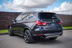 Pelēks BMW X5 2014 Marijampole, ar dzinēja tilpumu 2.99 L un nobraukumu 292 tūkst. km par 15950 €, foto 7 vietnē AUTOMOTO.COM.LV