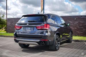 Pelēks BMW X5 2014 Marijampole, ar dzinēja tilpumu 2.99 L un nobraukumu 292 tūkst. km par 15950 €, foto 9 vietnē AUTOMOTO.COM.LV