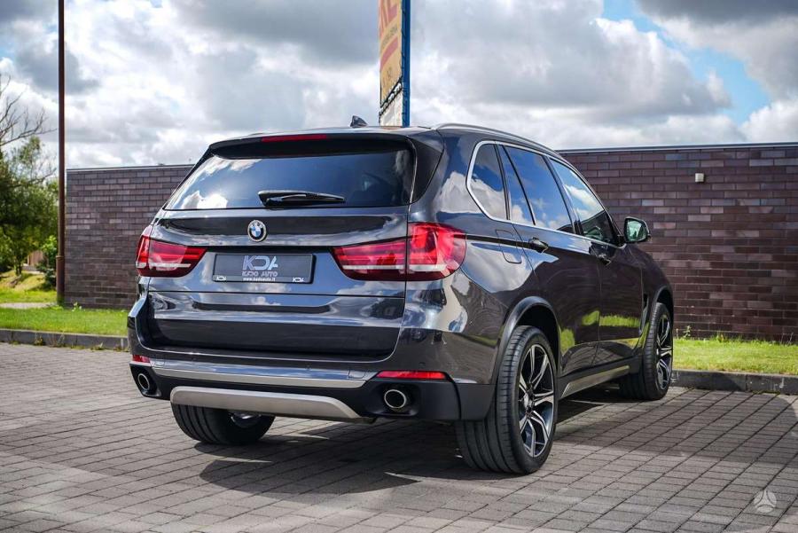 Pelēks BMW X5 2014 Marijampole, ar dzinēja tilpumu 2.99 L un nobraukumu 292 tūkst. km par 15950 €, foto 9 vietnē AUTOMOTO.COM.LV