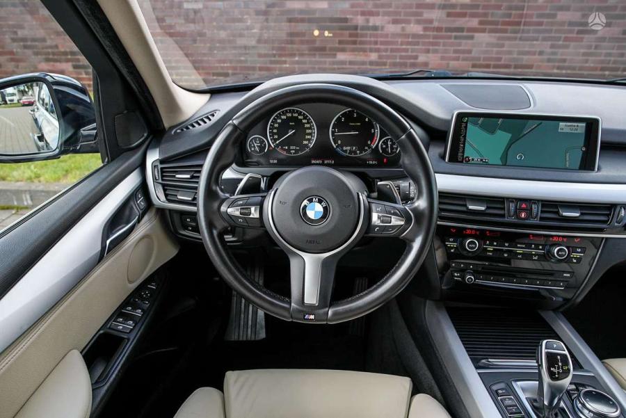Pelēks BMW X5 2014 Marijampole, ar dzinēja tilpumu 2.99 L un nobraukumu 292 tūkst. km par 15950 €, foto 14 vietnē AUTOMOTO.COM.LV