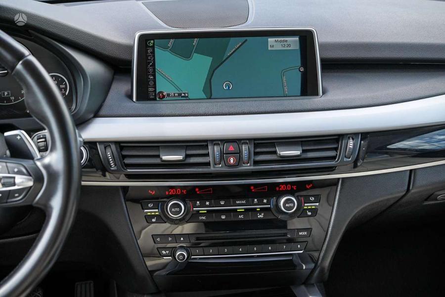 Pelēks BMW X5 2014 Marijampole, ar dzinēja tilpumu 2.99 L un nobraukumu 292 tūkst. km par 15950 €, foto 16 vietnē AUTOMOTO.COM.LV