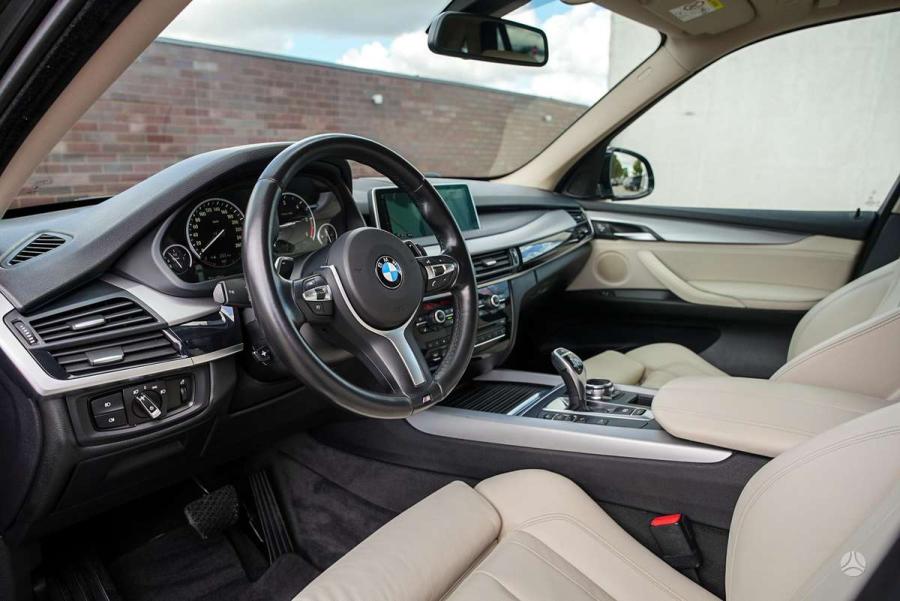Pelēks BMW X5 2014 Marijampole, ar dzinēja tilpumu 2.99 L un nobraukumu 292 tūkst. km par 15950 €, foto 25 vietnē AUTOMOTO.COM.LV