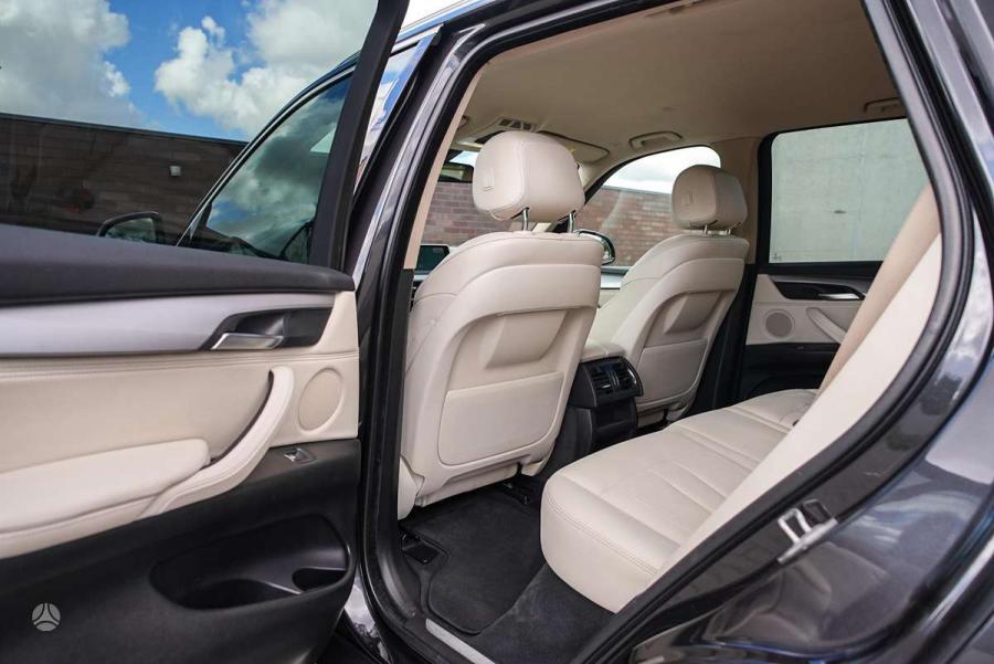 Pelēks BMW X5 2014 Marijampole, ar dzinēja tilpumu 2.99 L un nobraukumu 292 tūkst. km par 15950 €, foto 30 vietnē AUTOMOTO.COM.LV
