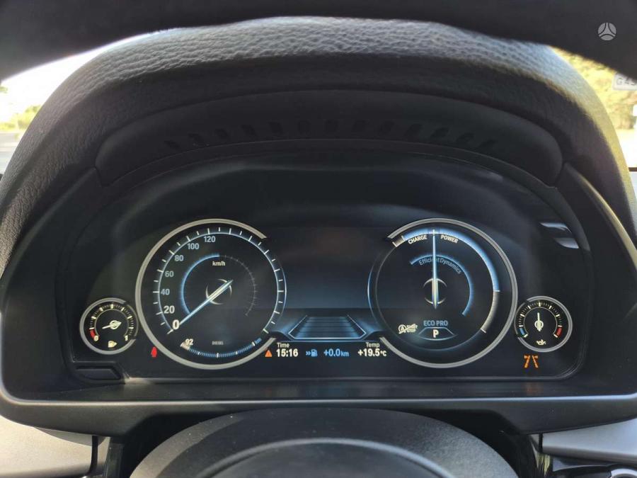 Grey BMW X5 2014 in Utena, with an engine capacity of 2.99 L and mileage of 280 thousand km for 14990 €, photo 27 on AUTOMOTO.COM.LV
