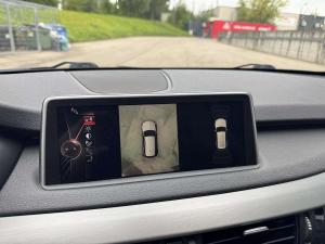 Pelēks BMW X5 2014 Alīta, ar dzinēja tilpumu 3.00 L un nobraukumu 271 tūkst. km par 13100 €, foto 18 vietnē AUTOMOTO.COM.LV