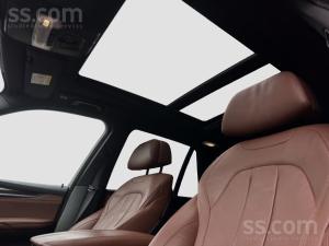 Grey BMW X5 2014 in Riga, with an engine capacity of 3.00 L and mileage of 221 thousand km for 18990 €, photo 16 on AUTOMOTO.COM.LV