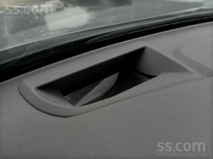 Grey BMW X5 2014 in Riga, with an engine capacity of 3.00 L and mileage of 221 thousand km for 18990 €, photo 20 on AUTOMOTO.COM.LV