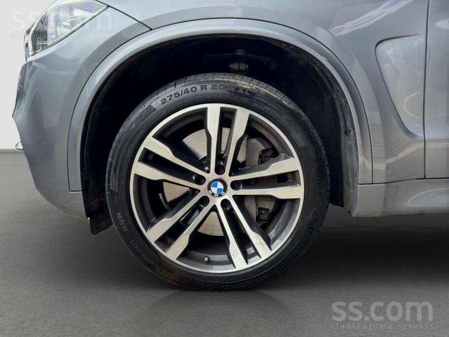 Grey BMW X5 2014 in Riga, with an engine capacity of 3.00 L and mileage of 221 thousand km for 18990 €, photo 25 on AUTOMOTO.COM.LV