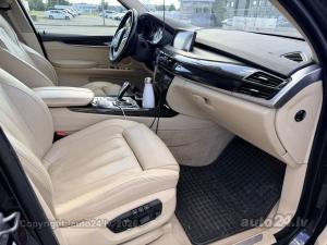 Grey BMW X5 2014 in Tallinn, with an engine capacity of 3.00 L and mileage of 233 thousand km for 23000 €, photo 10 on AUTOMOTO.COM.LV