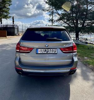 Pelēks BMW X5 2014 Kauņa, ar dzinēja tilpumu 2.98 L un nobraukumu 334 tūkst. km par 9999 €, foto 4 vietnē AUTOMOTO.COM.LV