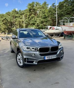 Pelēks BMW X5 2014 Kauņa, ar dzinēja tilpumu 2.98 L un nobraukumu 334 tūkst. km par 9999 €, foto 6 vietnē AUTOMOTO.COM.LV