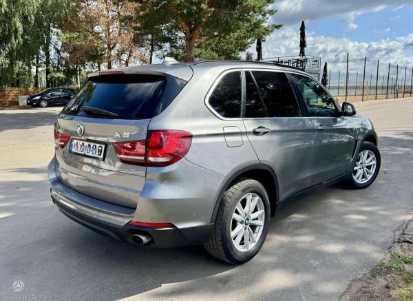 БМВ Х5 2014 в Каунас на AUTOMOTO.COM.LV Серый БМВ Х5 2014 в Каунас, объемом двигателя 2.98 л и пробегом 334 тыс. км за 9999 €, фото 7 на AUTOMOTO.COM.LV