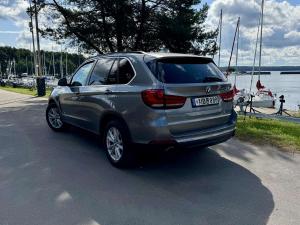 Pelēks BMW X5 2014 Kauņa, ar dzinēja tilpumu 2.98 L un nobraukumu 334 tūkst. km par 9999 €, foto 8 vietnē AUTOMOTO.COM.LV