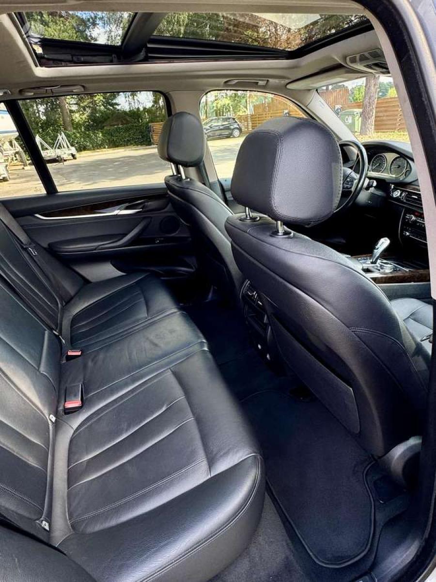 Pelēks BMW X5 2014 Kauņa, ar dzinēja tilpumu 2.98 L un nobraukumu 334 tūkst. km par 9999 €, foto 13 vietnē AUTOMOTO.COM.LV