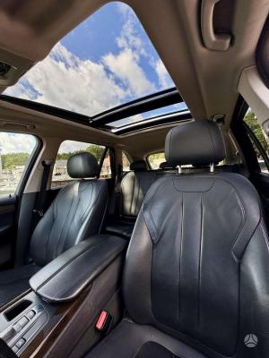 Pelēks BMW X5 2014 Kauņa, ar dzinēja tilpumu 2.98 L un nobraukumu 334 tūkst. km par 9999 €, foto 15 vietnē AUTOMOTO.COM.LV