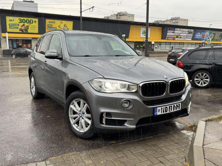 Pelēks BMW X5 2014 Kauņa, ar dzinēja tilpumu 2.98 L un nobraukumu 334 tūkst. km par 9999 €, foto 22 vietnē AUTOMOTO.COM.LV