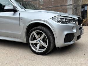 Pelēks BMW X5 2014 Rīga, ar dzinēja tilpumu 3.00 L un nobraukumu 310 tūkst. km par 19000 €, foto 8 vietnē AUTOMOTO.COM.LV