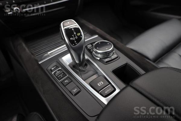 БМВ Х5 2014 в Рига на AUTOMOTO.COM.LV Серый БМВ Х5 2014 в Рига, объемом двигателя 3.00 л и пробегом 330 тыс. км за 17995 €, фото 11 на AUTOMOTO.COM.LV
