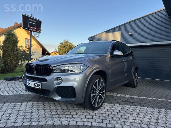 Pelēks BMW X5 2015 Rīga, ar dzinēja tilpumu 3.00 L un nobraukumu 261 tūkst. km par 21500 €, foto 2 vietnē AUTOMOTO.COM.LV