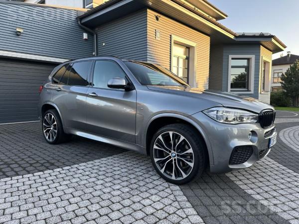 Pelēks BMW X5 2015 Rīga, ar dzinēja tilpumu 3.00 L un nobraukumu 261 tūkst. km par 21500 €, foto 3 vietnē AUTOMOTO.COM.LV