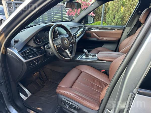 Pelēks BMW X5 2015 Rīga, ar dzinēja tilpumu 3.00 L un nobraukumu 261 tūkst. km par 21500 €, foto 9 vietnē AUTOMOTO.COM.LV