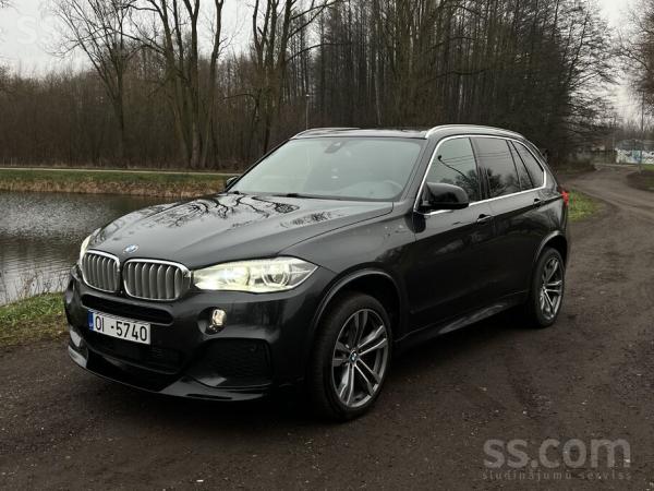 Grey BMW X5 2015 in Riga, with an engine capacity of 3.00 L and mileage of 0 thousand km for 20900 €, photo 1 on AUTOMOTO.COM.LV
