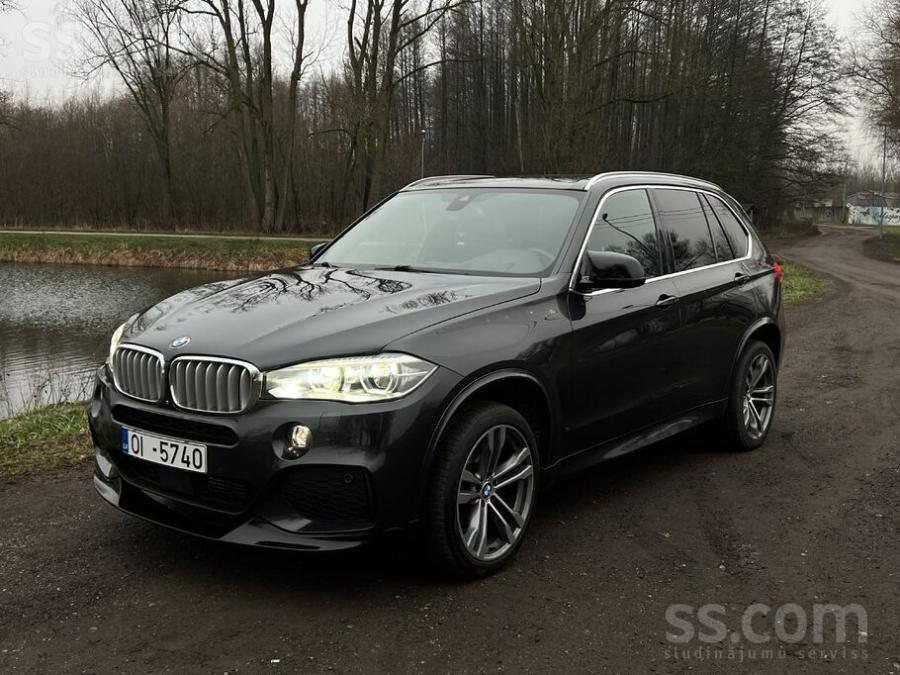 Grey BMW X5 2015 in Riga, with an engine capacity of 3.00 L and mileage of 0 thousand km for 20900 €, photo 1 on AUTOMOTO.COM.LV