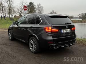 Grey BMW X5 2015 in Riga, with an engine capacity of 3.00 L and mileage of 0 thousand km for 20900 €, photo 3 on AUTOMOTO.COM.LV