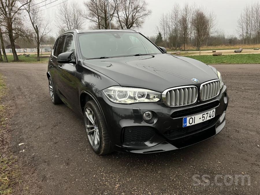 Grey BMW X5 2015 in Riga, with an engine capacity of 3.00 L and mileage of 0 thousand km for 20900 €, photo 6 on AUTOMOTO.COM.LV