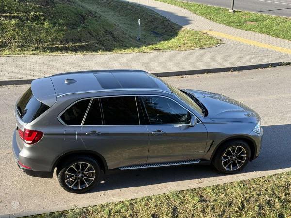 Grey BMW X5 2015 in Kaunas, with an engine capacity of 3.00 L and mileage of 159 thousand km for 19600 €, photo 7 on AUTOMOTO.COM.LV