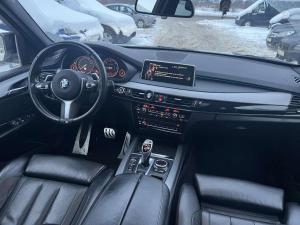 Grey BMW X5 2015 in Vilnius, with an engine capacity of 2.00 L and mileage of 309 thousand km for 24000 €, photo 17 on AUTOMOTO.COM.LV