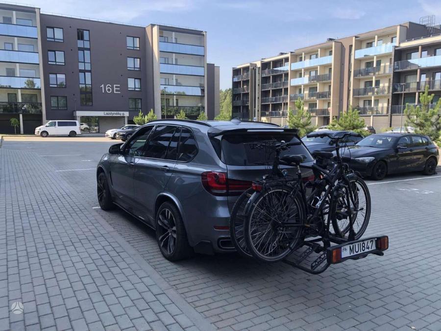 Grey BMW X5 2015 in Vilnius, with an engine capacity of 2.00 L and mileage of 309 thousand km for 24000 €, photo 24 on AUTOMOTO.COM.LV