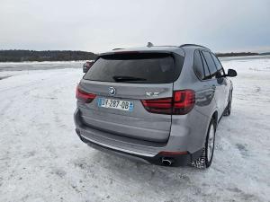 Pelēks BMW X5 2015 Tauragė, ar dzinēja tilpumu 2.99 L un nobraukumu 196 tūkst. km par 17300 €, foto 4 vietnē AUTOMOTO.COM.LV