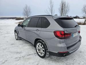 Pelēks BMW X5 2015 Tauragė, ar dzinēja tilpumu 2.99 L un nobraukumu 196 tūkst. km par 17300 €, foto 5 vietnē AUTOMOTO.COM.LV