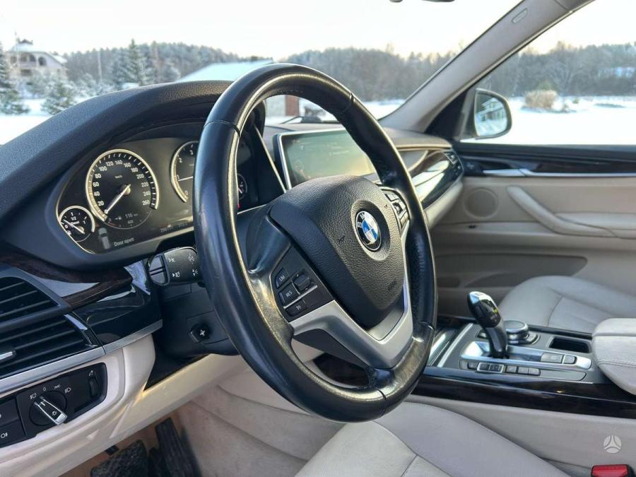 Pelēks BMW X5 2015 Utena, ar dzinēja tilpumu 2.00 L un nobraukumu 297 tūkst. km par 16700 €, foto 13 vietnē AUTOMOTO.COM.LV