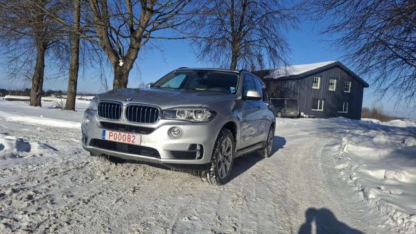 Grey BMW X5 2015 in Klaipeda, with an engine capacity of 2.00 L and mileage of 135 thousand km for 17700 €, photo 3 on AUTOMOTO.COM.LV