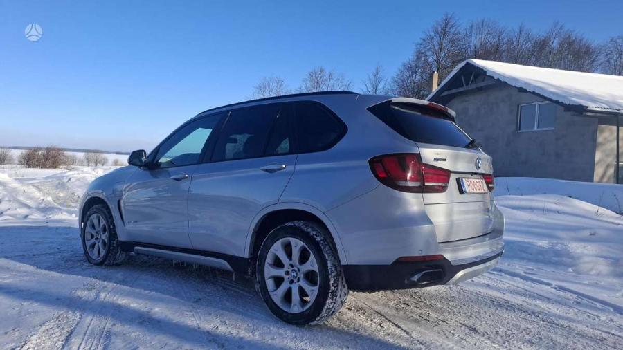 Pelēks BMW X5 2015 Klaipėda, ar dzinēja tilpumu 2.00 L un nobraukumu 135 tūkst. km par 17700 €, foto 23 vietnē AUTOMOTO.COM.LV
