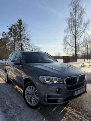 Grey BMW X5 2015 in Prienai, with an engine capacity of 0.00 L and mileage of 188 thousand km for 18999 €, photo 2 on AUTOMOTO.COM.LV